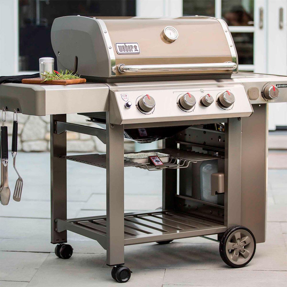 ASADOR GENESIS II DE GAS LP 158 X 150 X 79 CM CAFÉ | The Home Depot México